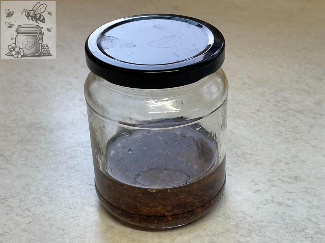 How to Make Water and Alcohol Based Propolis Extracts | The Beekeeping ...